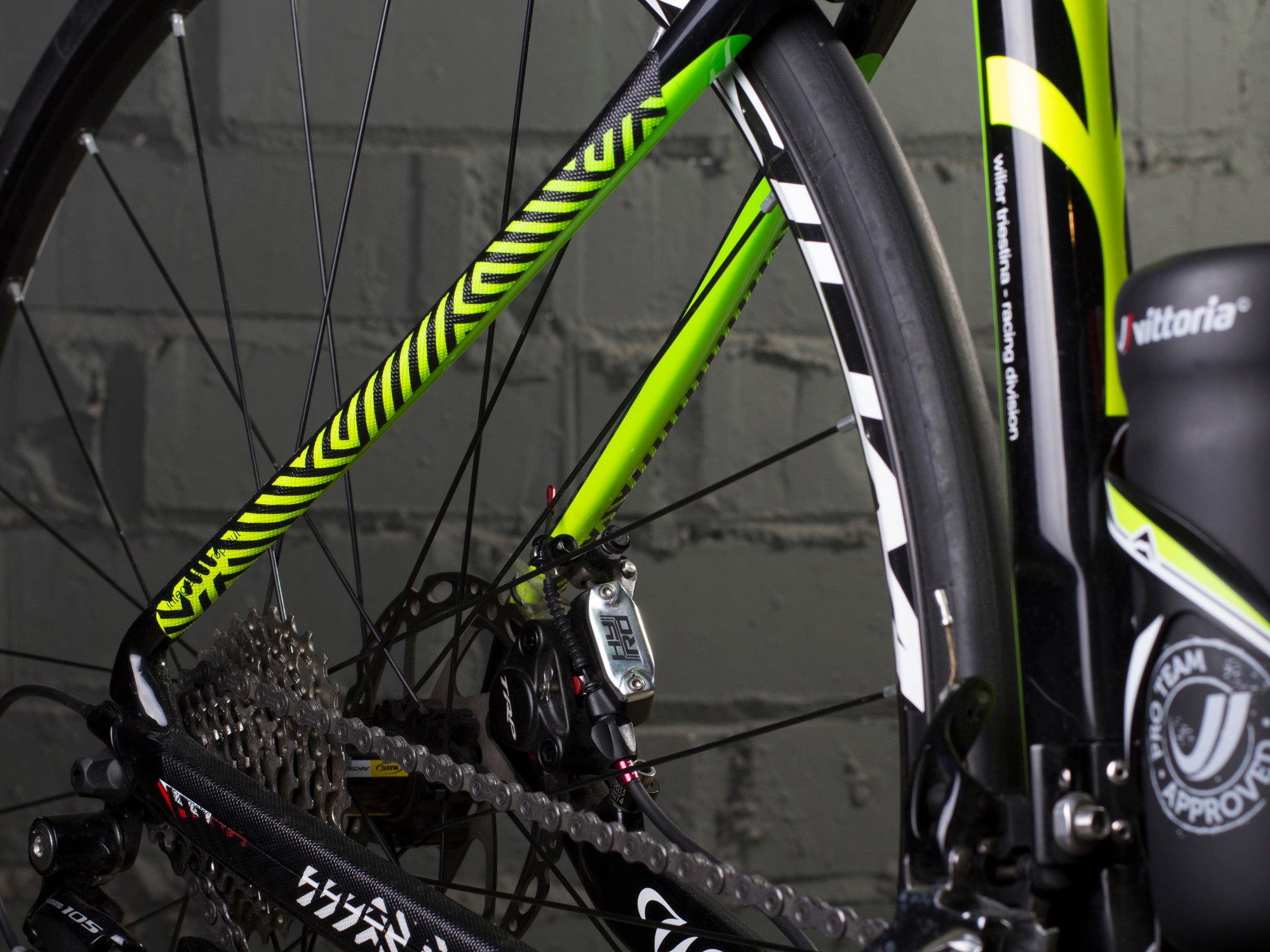 Adhesive chain stay protection for gravel, road and XC bikes - AMS