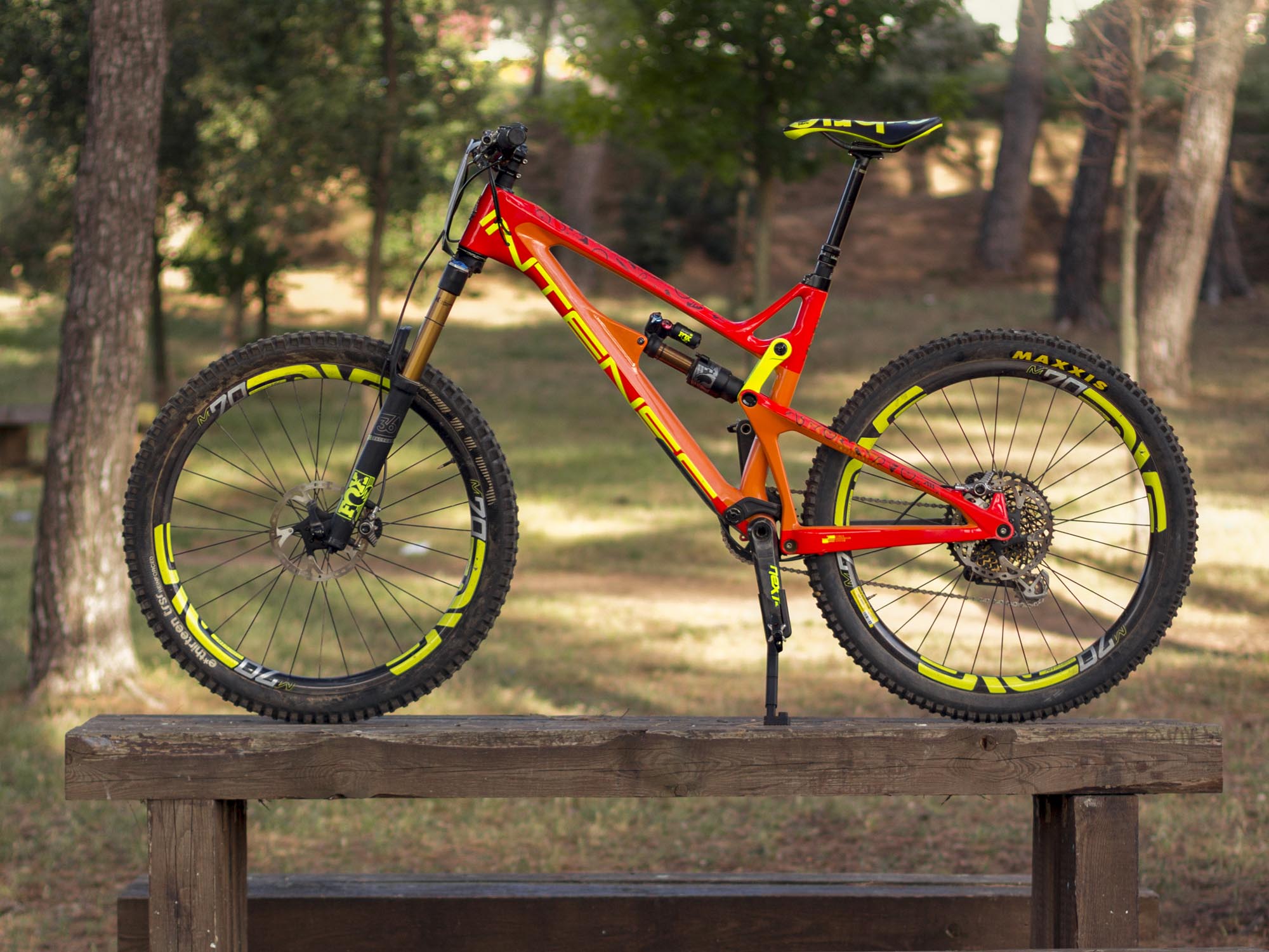 Portable bike kickstand - For mtb, road, gravel...